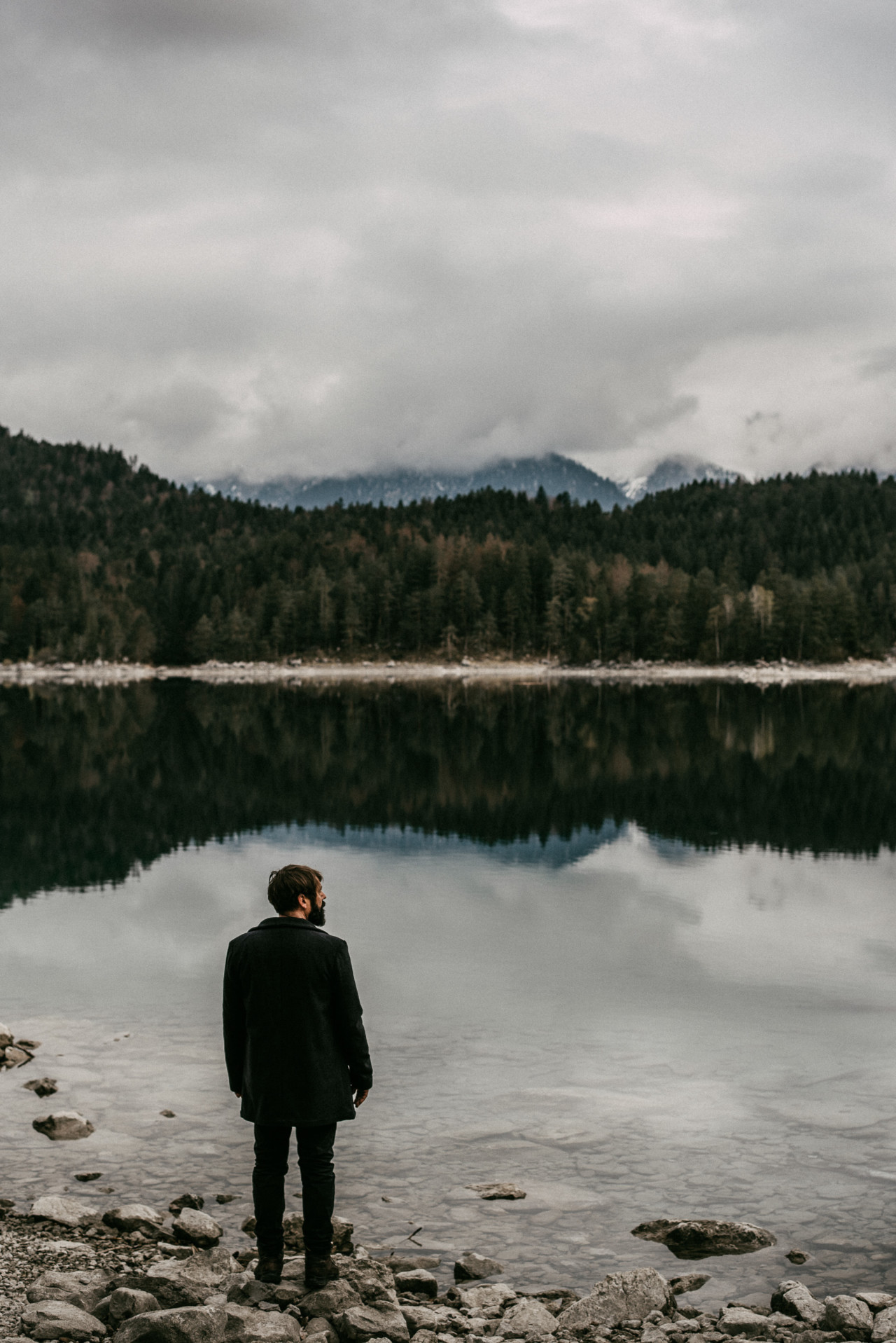 A World Unseen - INES JANAS