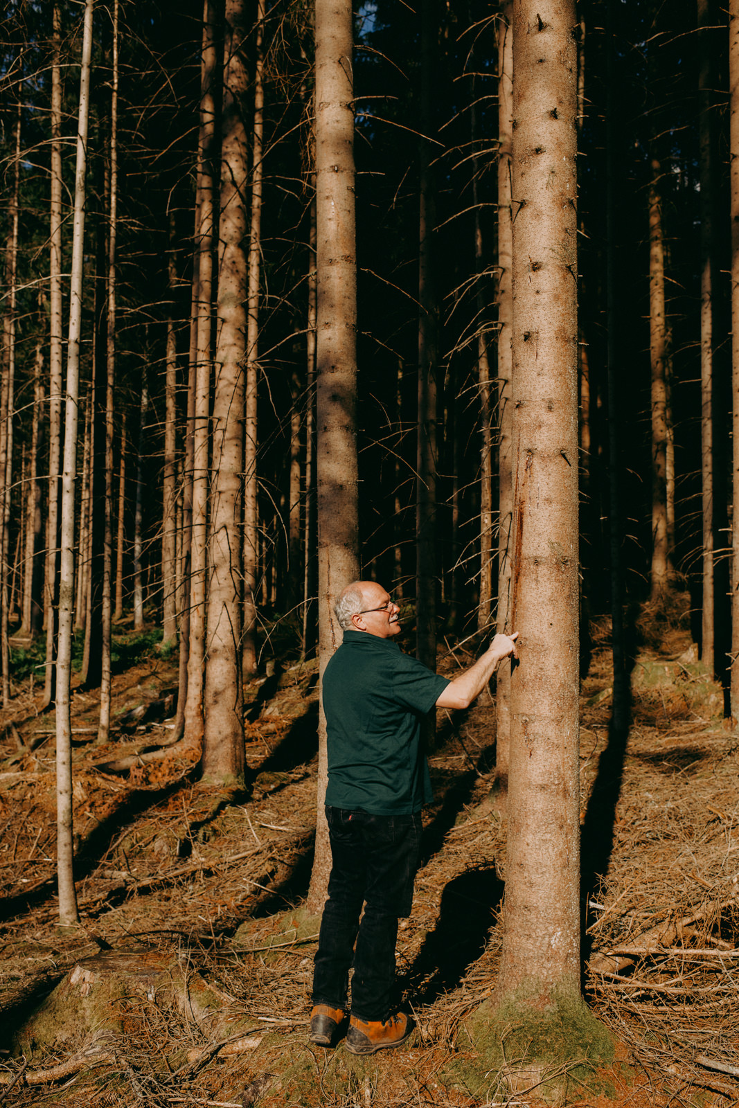 INES JANAS — Förster Thomas Leser - INES JANAS